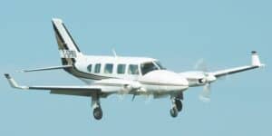 Piper Navajo Guide and Specs : Is It Worth It? - Aviator Insider